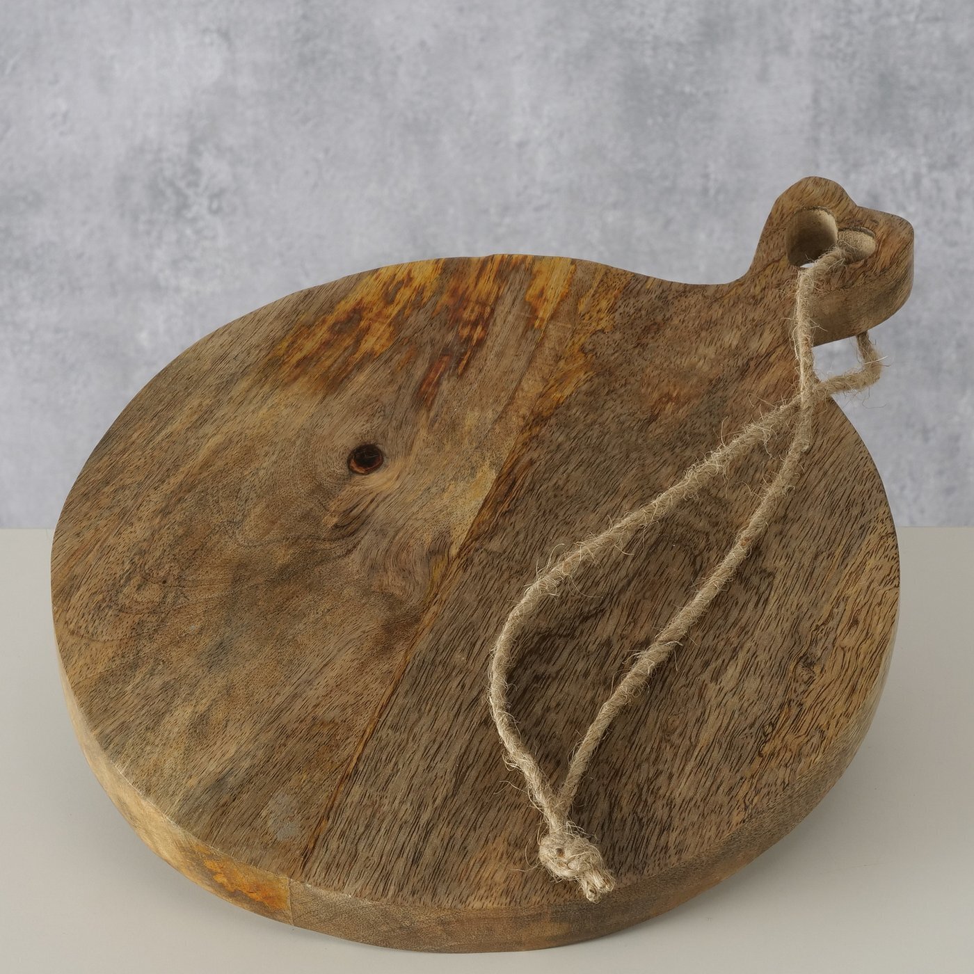 Schneidebrett Elov rund von Boltze günstig bestellen | SKANDEKO