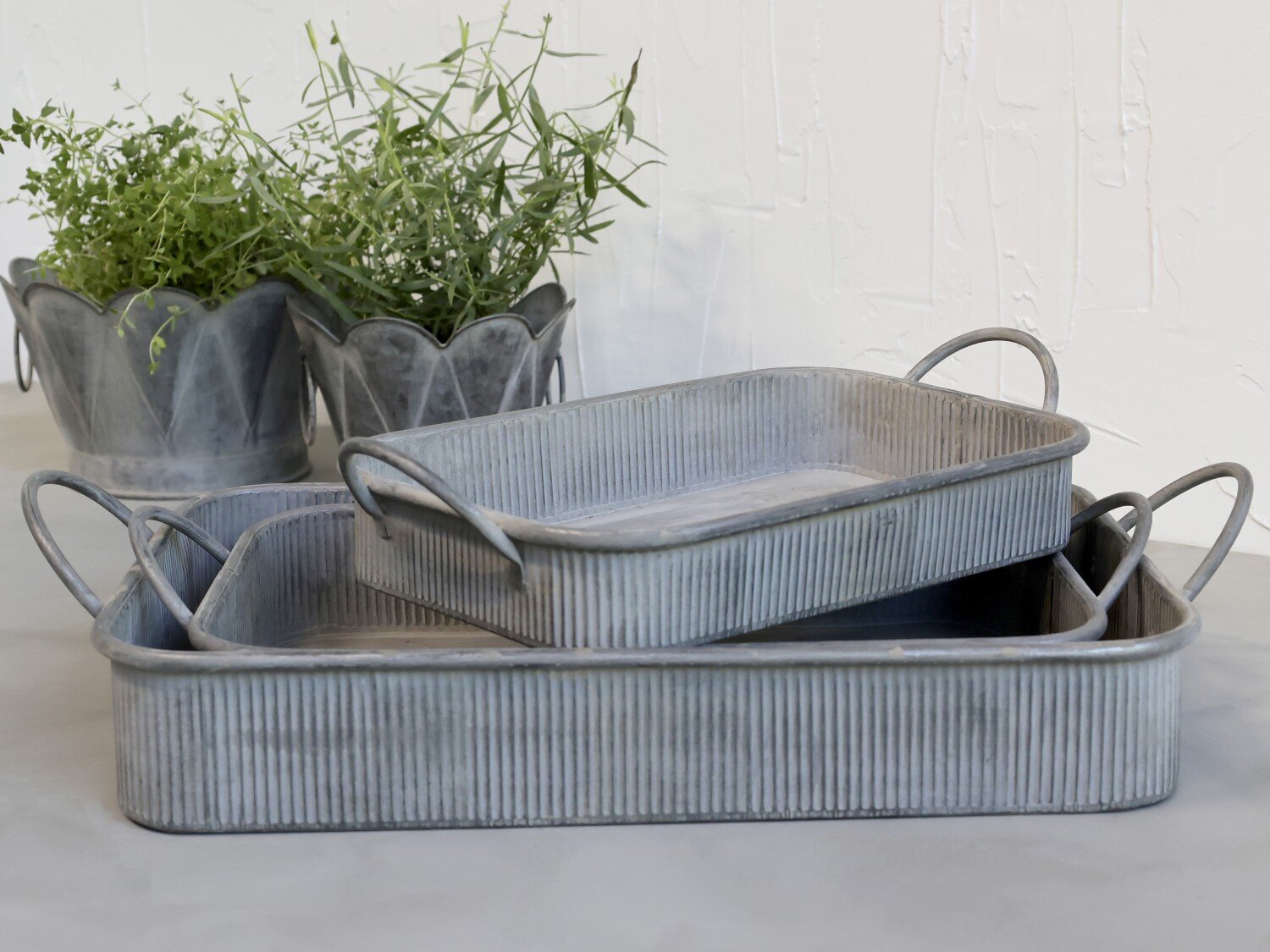 Zink Tablett mit Rillen von Chic Antique günstig bestellen | SKANDEKO