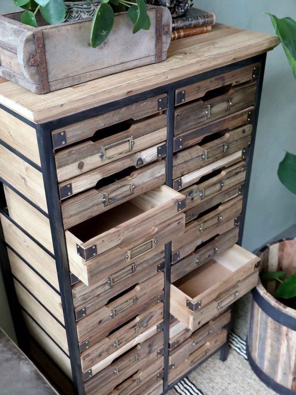 Kommode mit 16 Schubladen von Chic Antique günstig bestellen | SKANDEKO